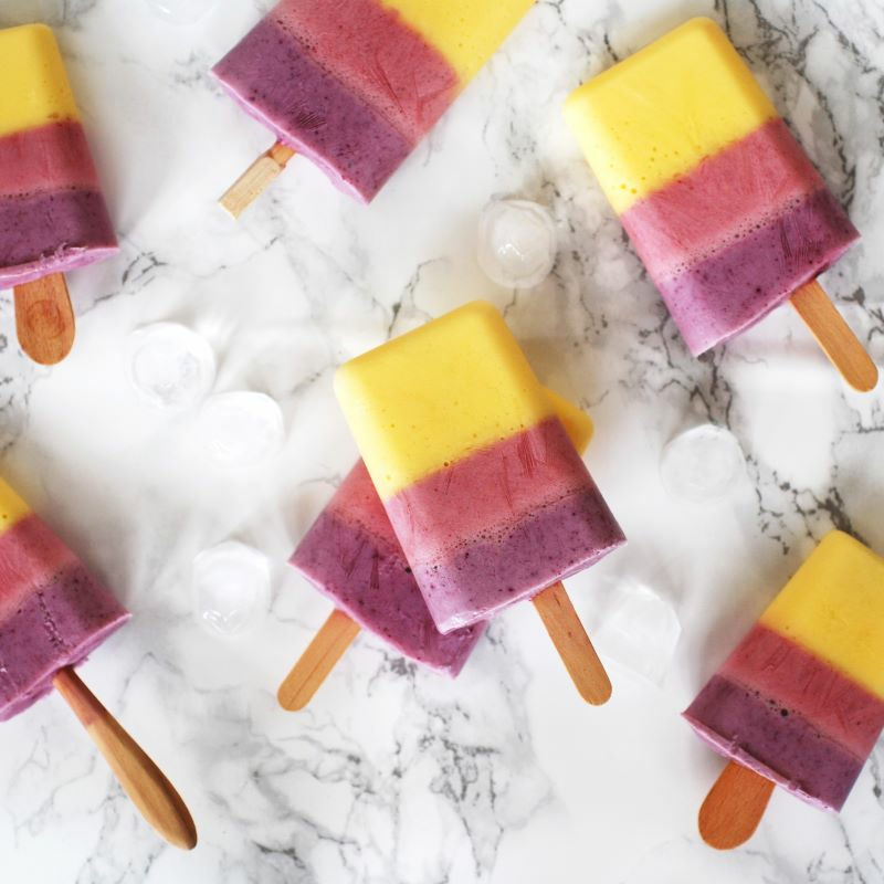 Bananglass med blåbär & jordgubbar - Kung Markatta